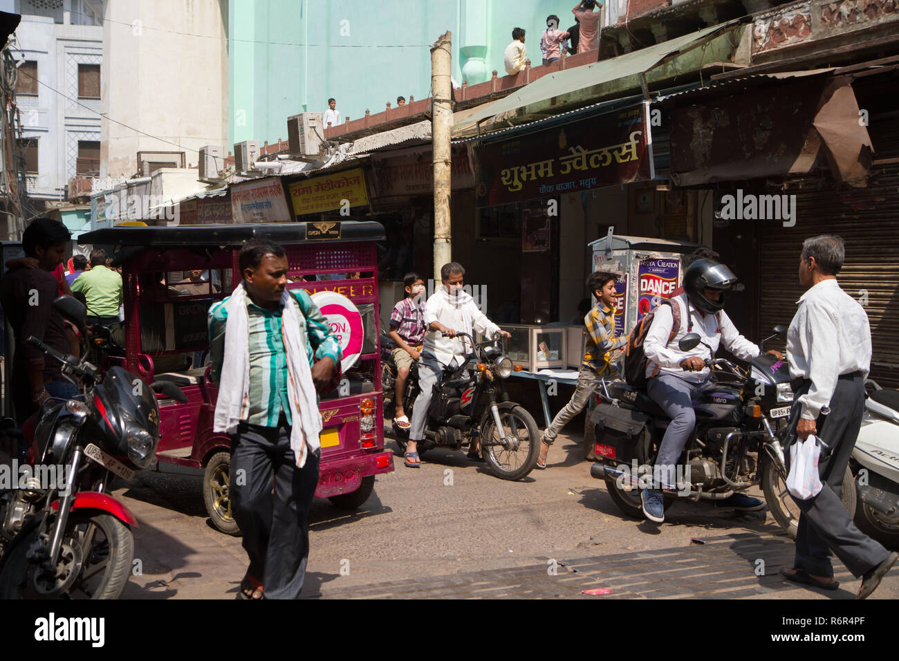 image of the town of mathura in india Stock Photo - Alamy