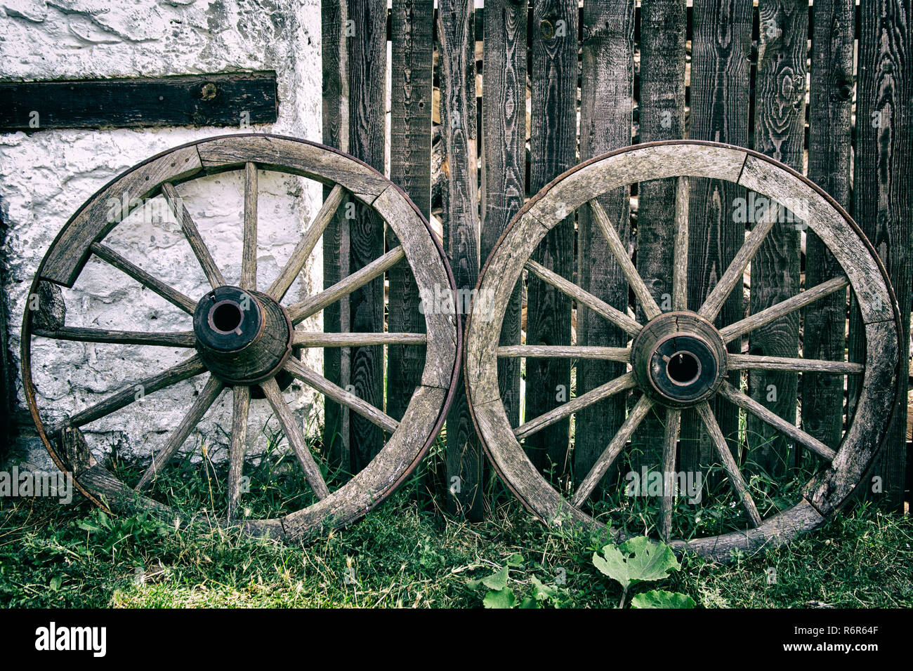 Old Wooden Cart Wheels Stock Photo - Alamy