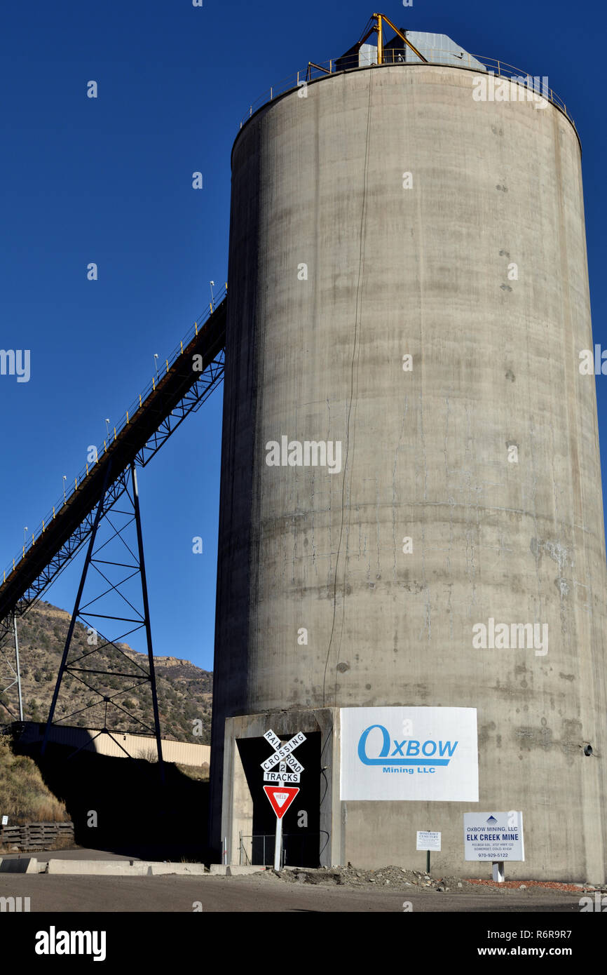Oxbow Coal Silo Demolished Hi Res Stock Photography And Images Alamy