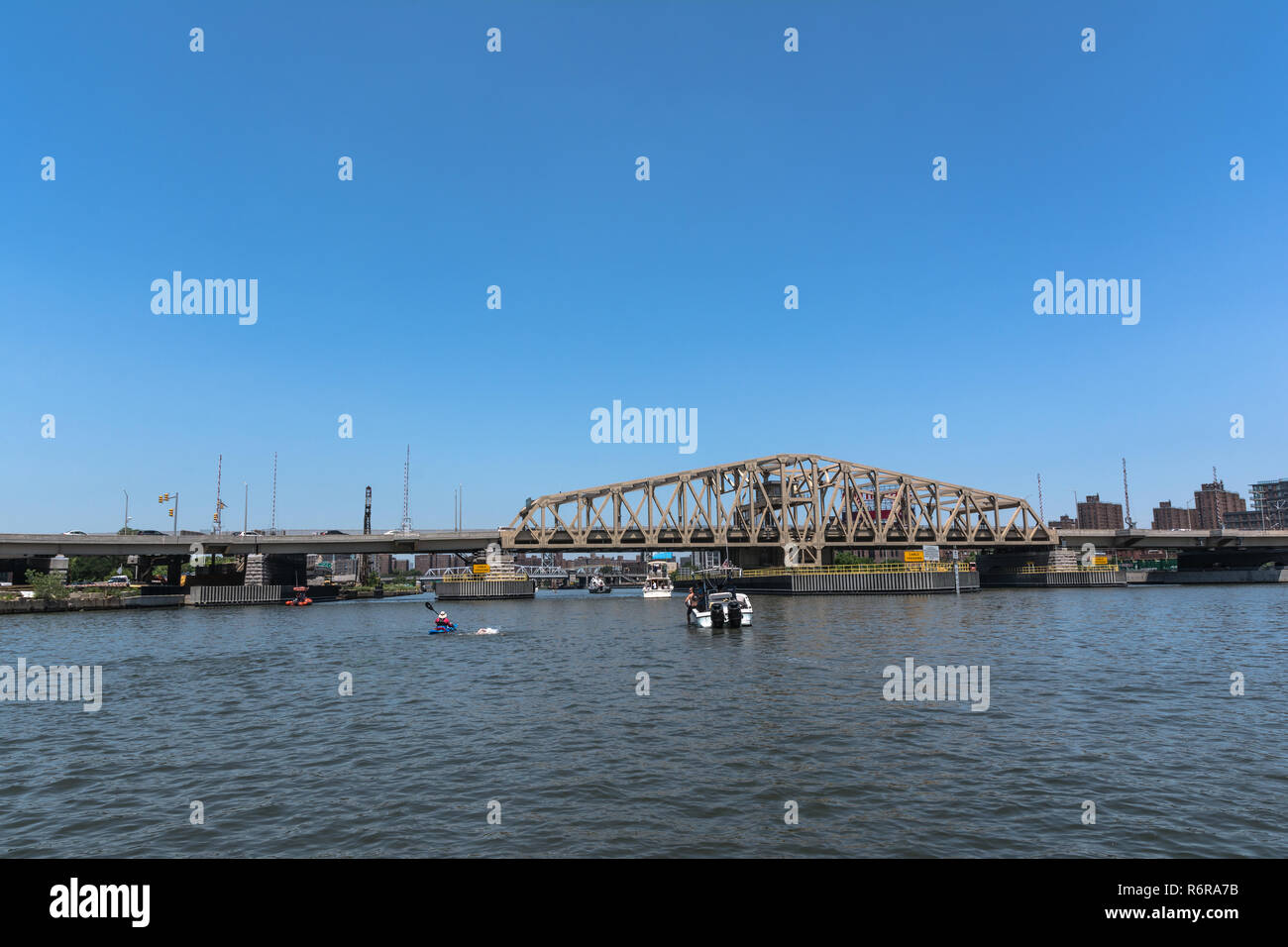 New willis avenue bridge over hi-res stock photography and images - Alamy