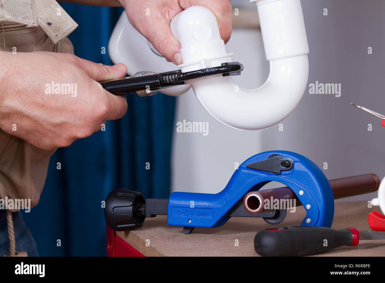 Fit wrench hi-res stock photography and images - Alamy