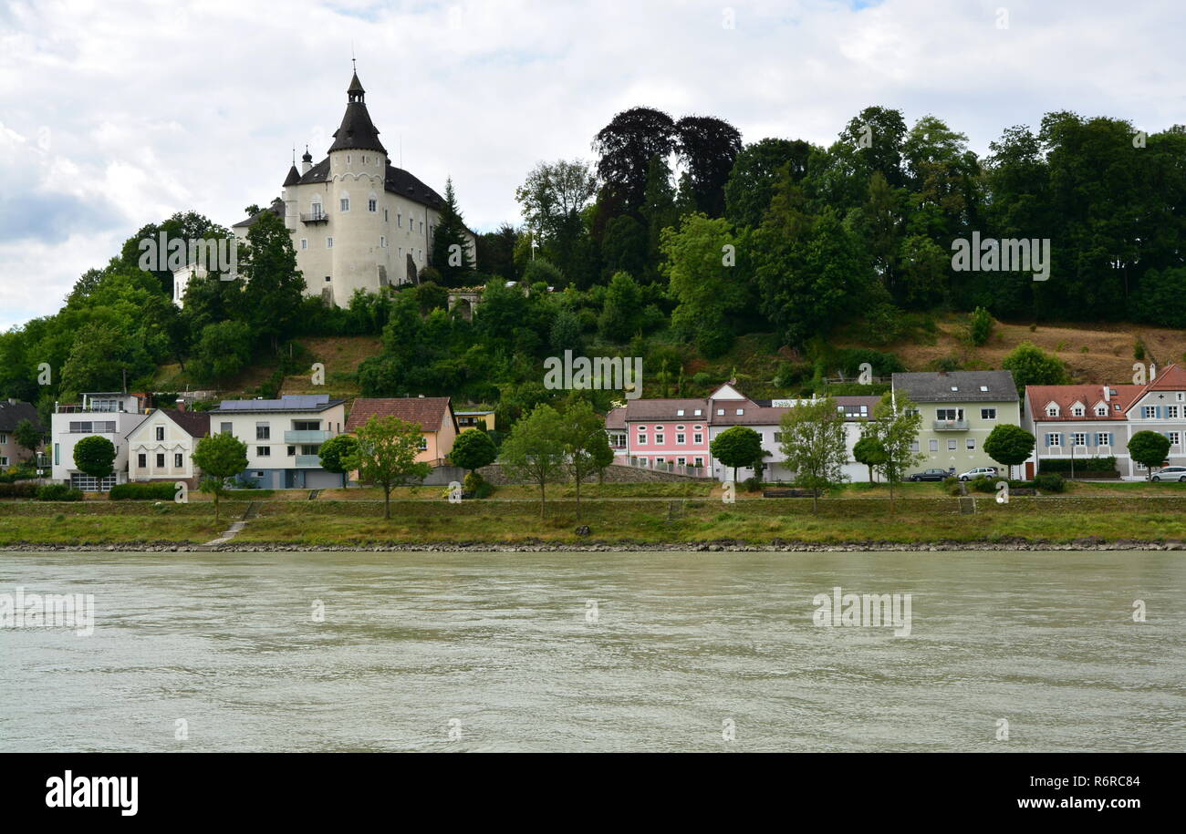 Oberes schloss upper castle hi-res stock photography and images - Alamy