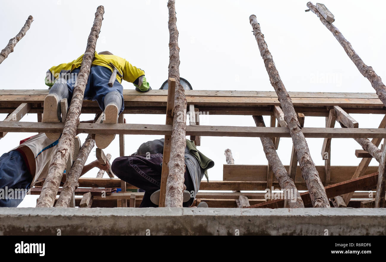 Wood scaffolding hi-res stock photography and images - Alamy