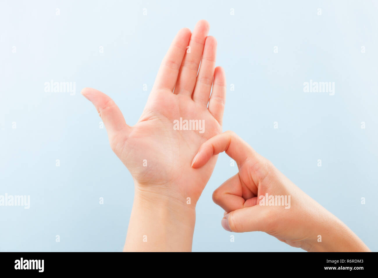 Fingerspelling alphabet hi-res stock photography and images - Alamy