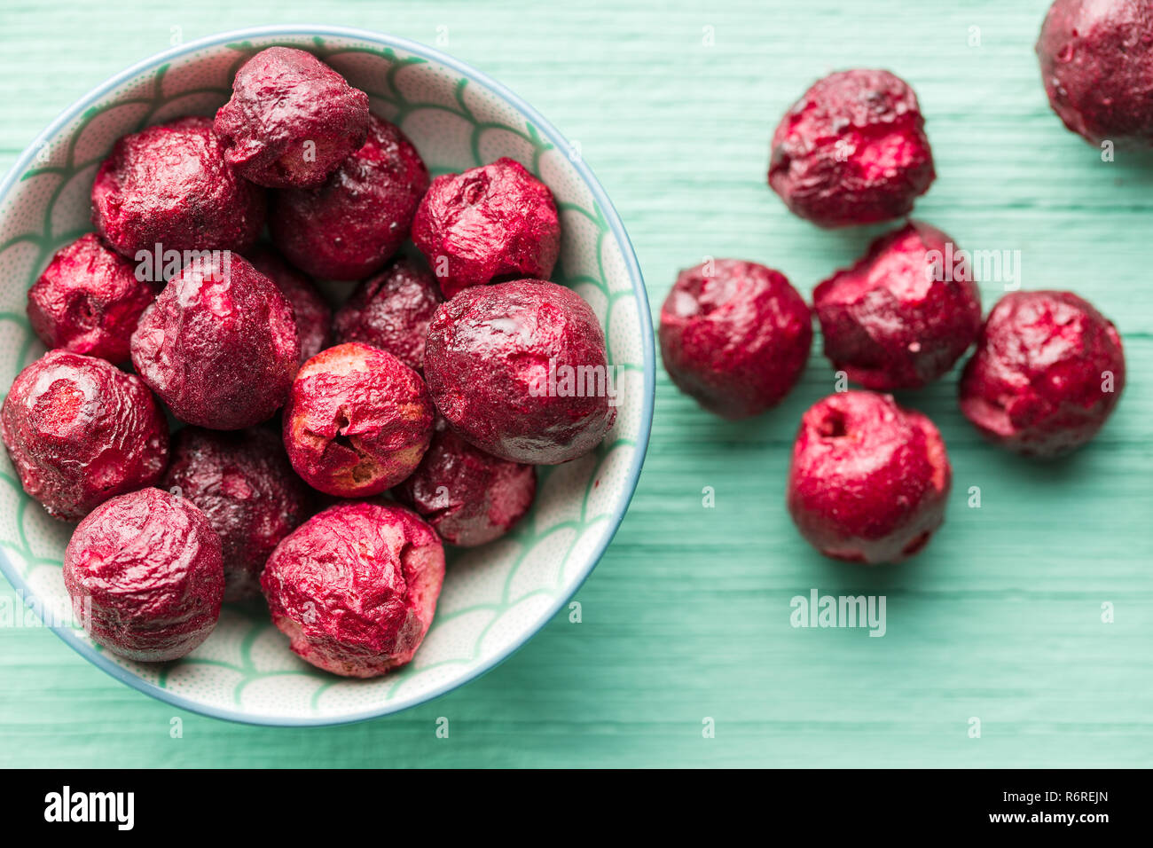 Freeze dried cherry hi-res stock photography and images - Alamy