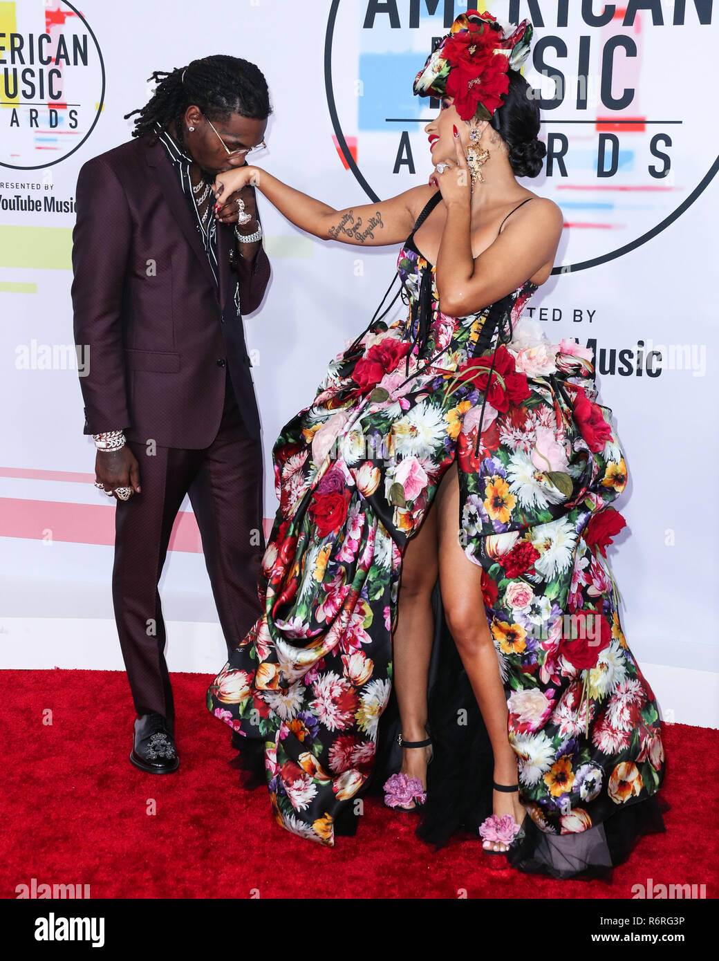 (FILE) Cardi B announces breakup with Offset. Cardi B says she and her ...