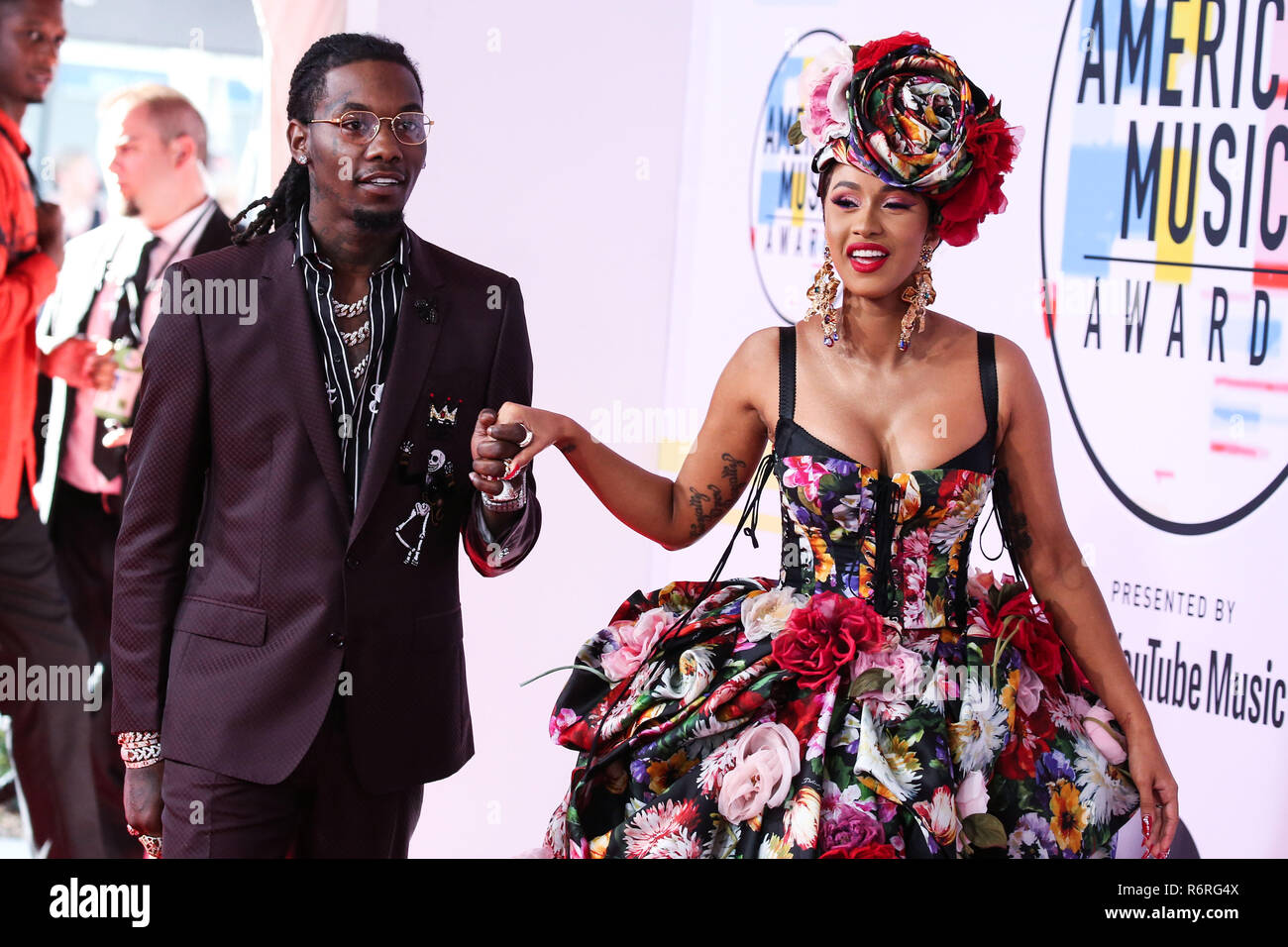 (FILE) Cardi B announces breakup with Offset. Cardi B says she and her ...