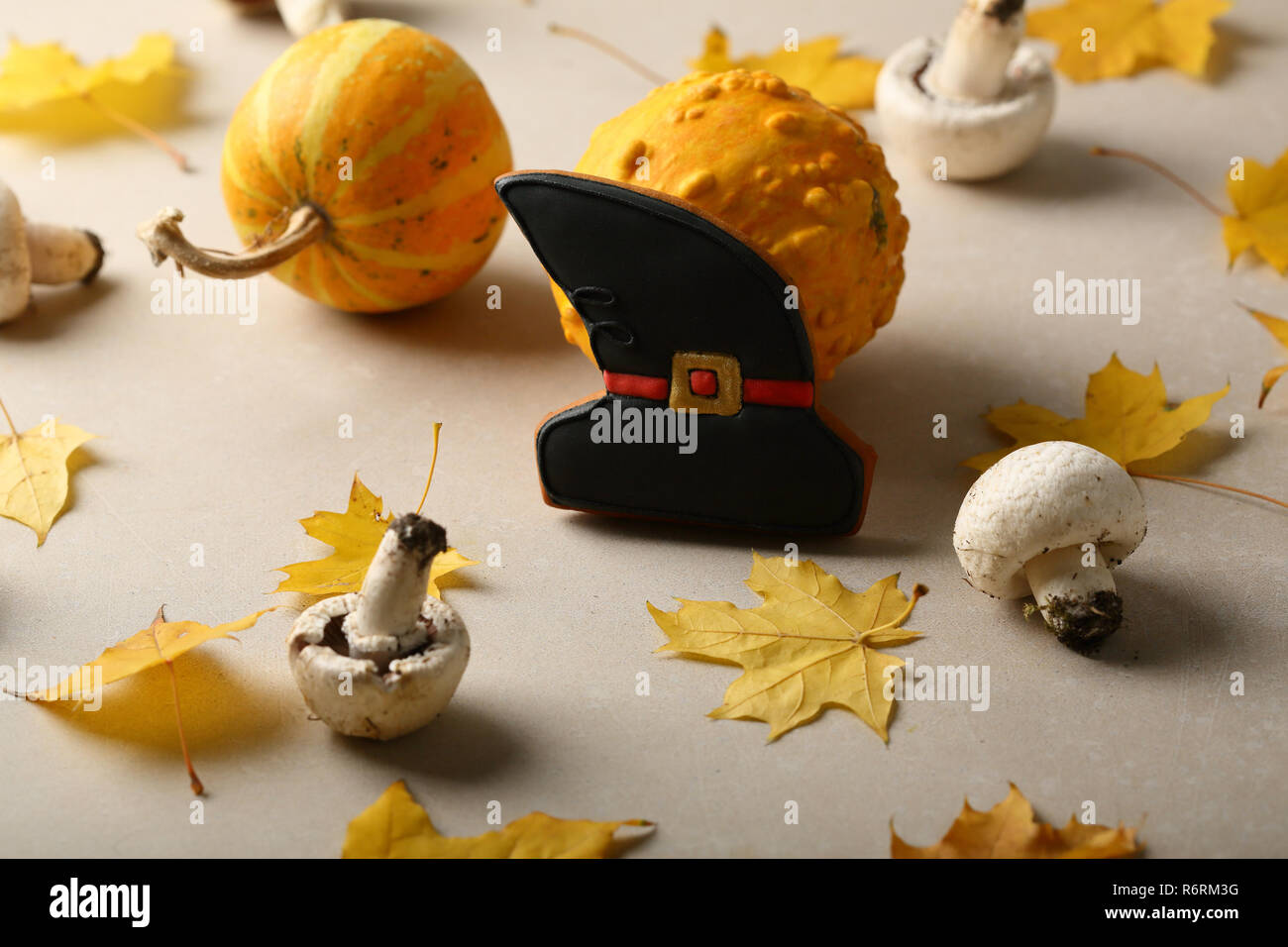 Halloween cookies black hat Stock Photo - Alamy