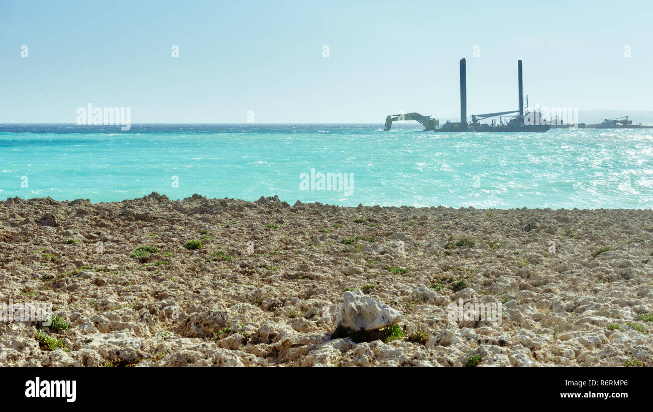 Deep ocean platform hi-res stock photography and images - Alamy