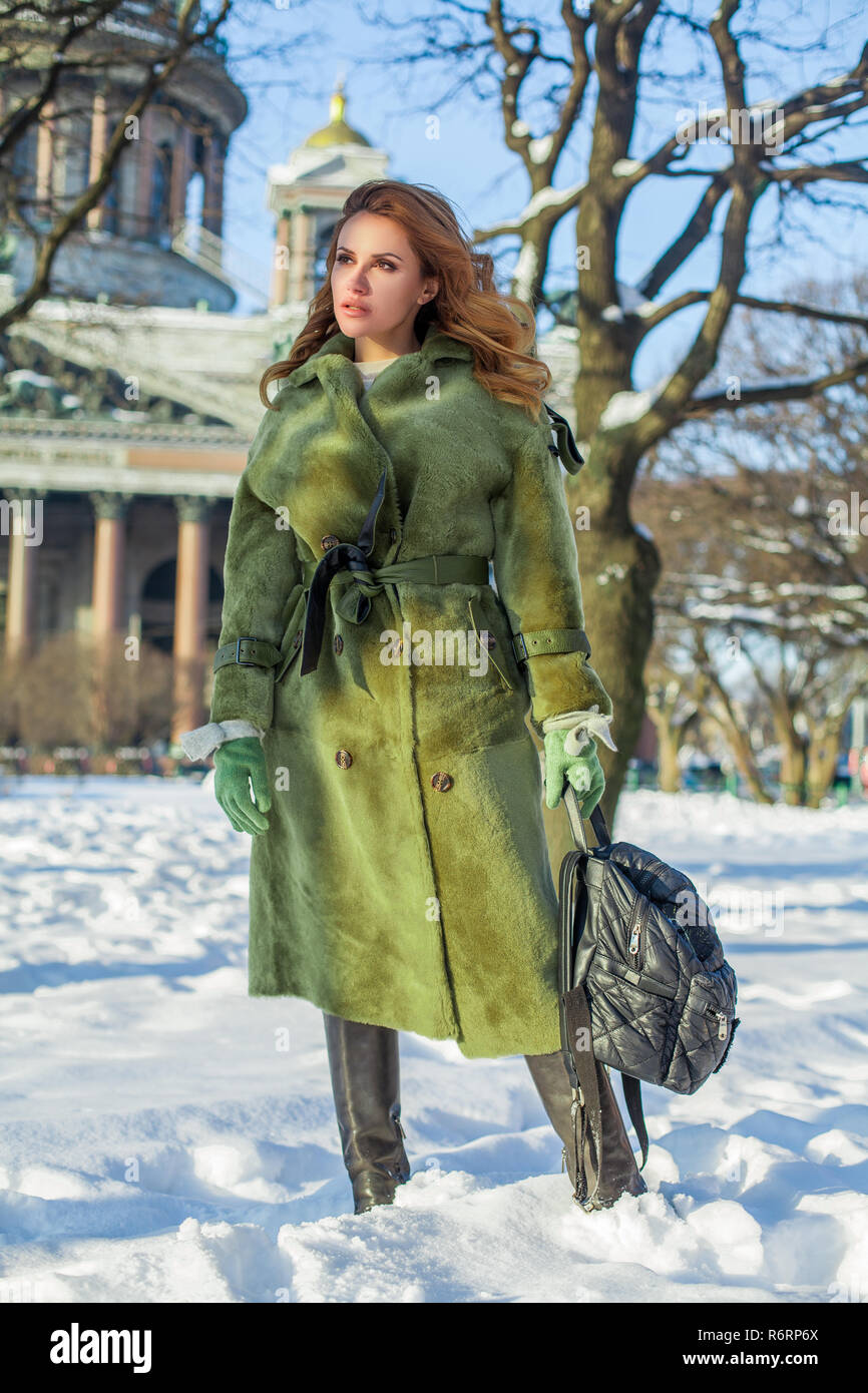 Elegant winter woman fashion model outdoors Stock Photo - Alamy
