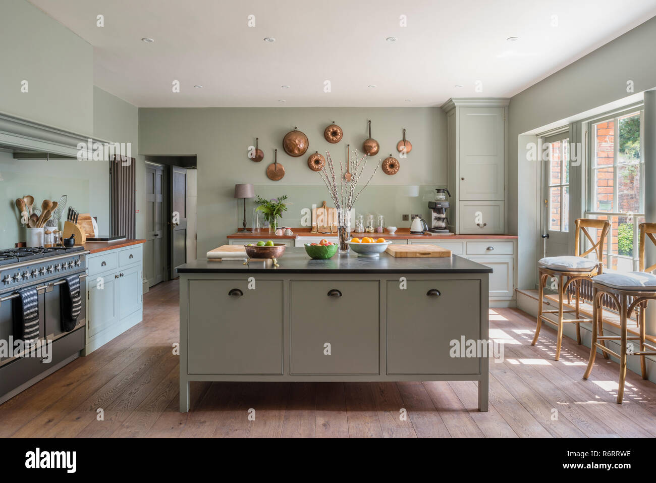 18th century kitchen utensil hi-res stock photography and images - Alamy