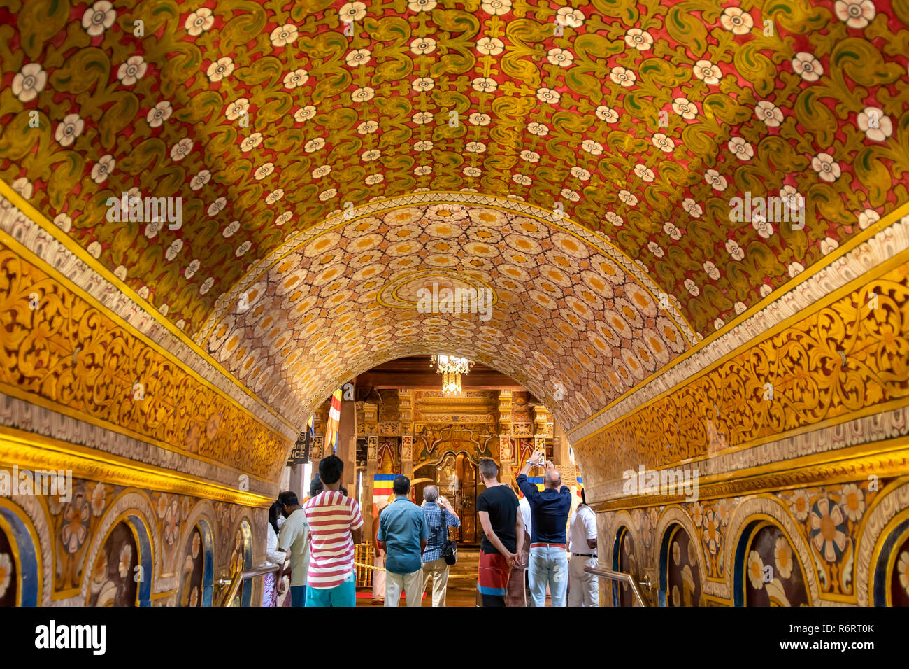 Shrine inside temple tooth hi-res stock photography and images - Alamy