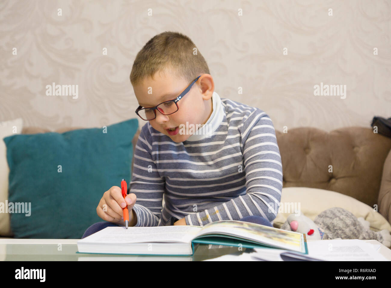 Little big book hi-res stock photography and images - Alamy