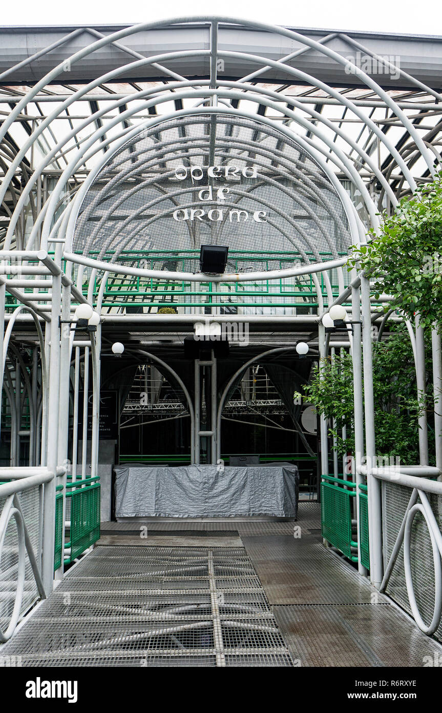 entrance opera de arame wire opera Curitiba Brazil metal architecture ...