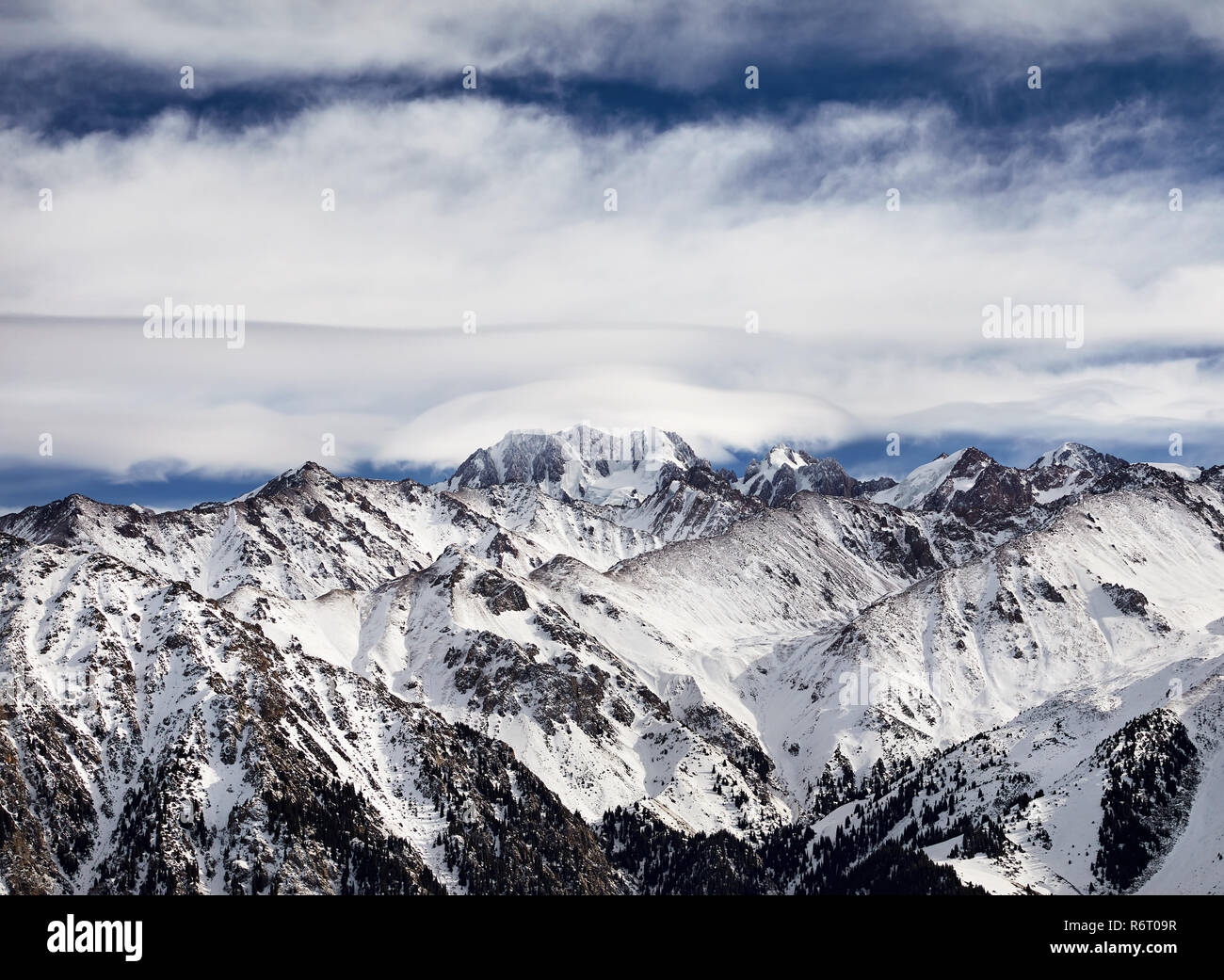 Tuyuksu glacier hi-res stock photography and images - Alamy