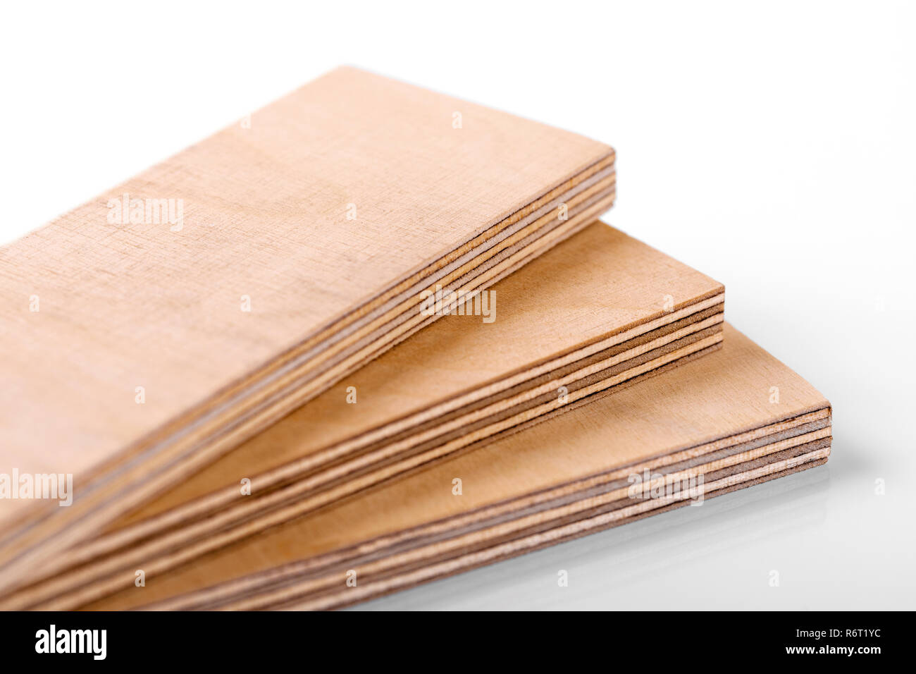 Plywood layers hi-res stock photography and images - Alamy