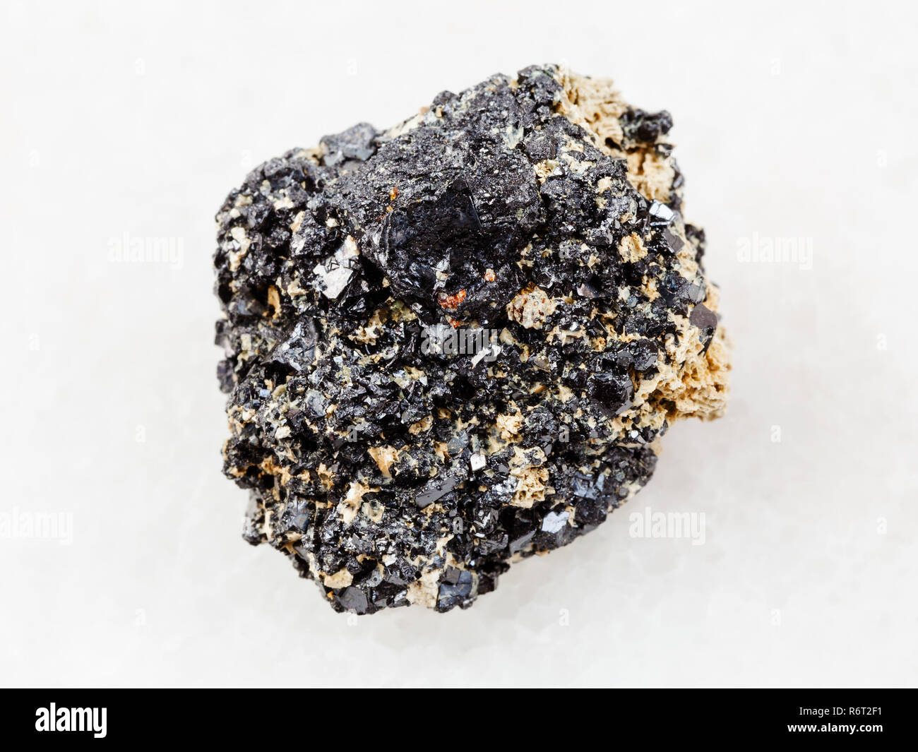Perovskite structure hi-res stock photography and images - Alamy