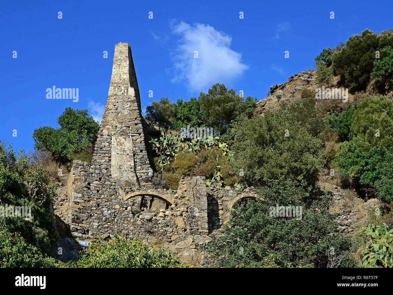 ruin old mill crete Stock Photo - Alamy