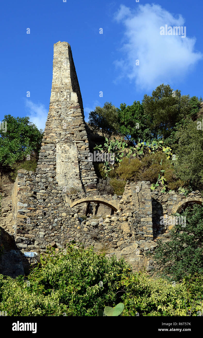 old mill crete Stock Photo - Alamy