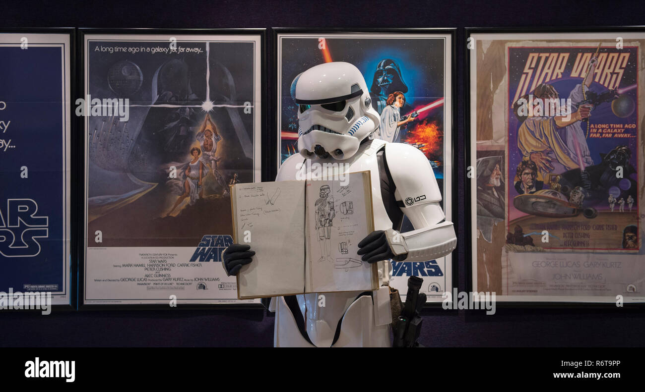 Designing costume hi-res stock photography and images - Alamy