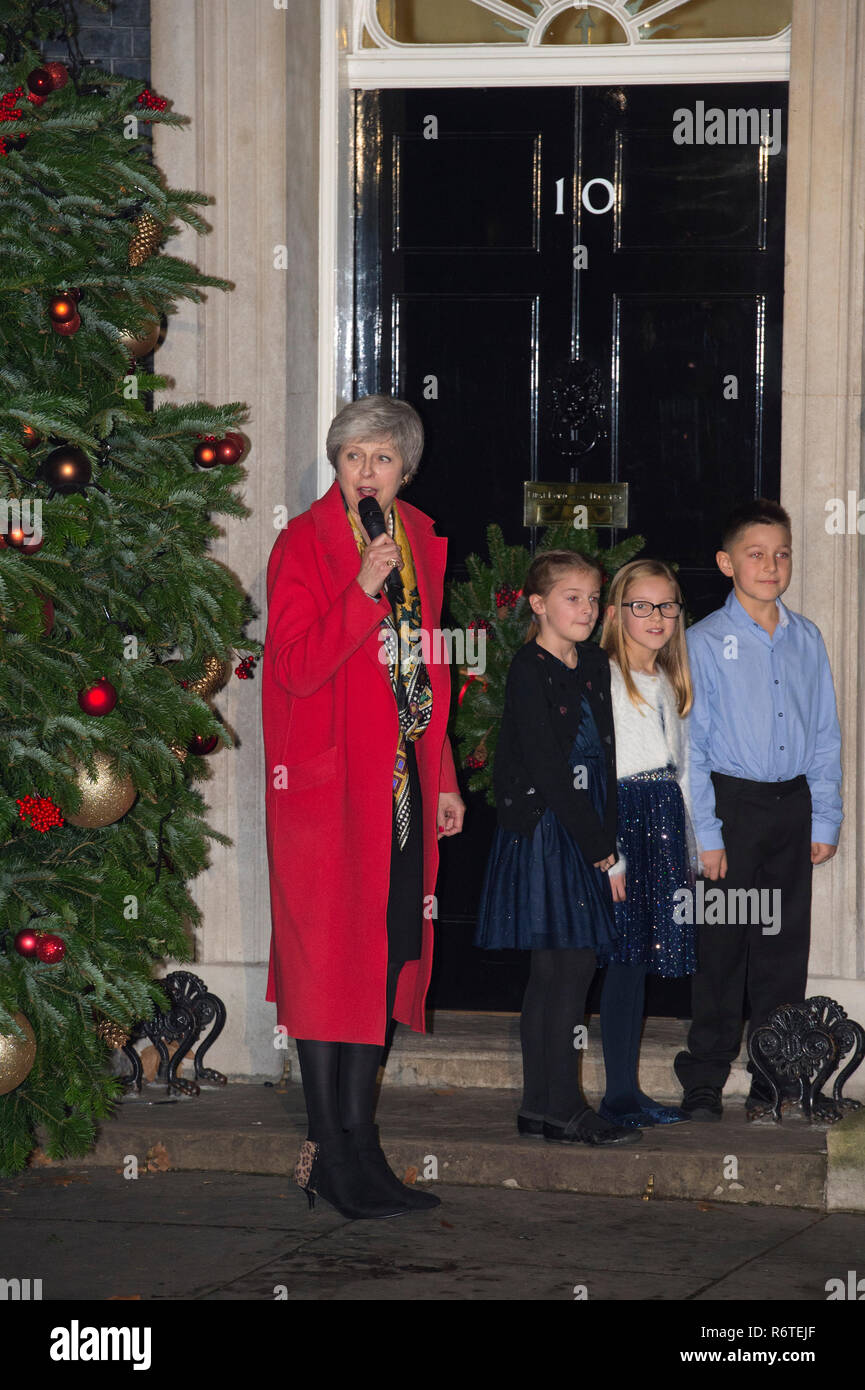 Theresa may 2018 december hi-res stock photography and images - Alamy