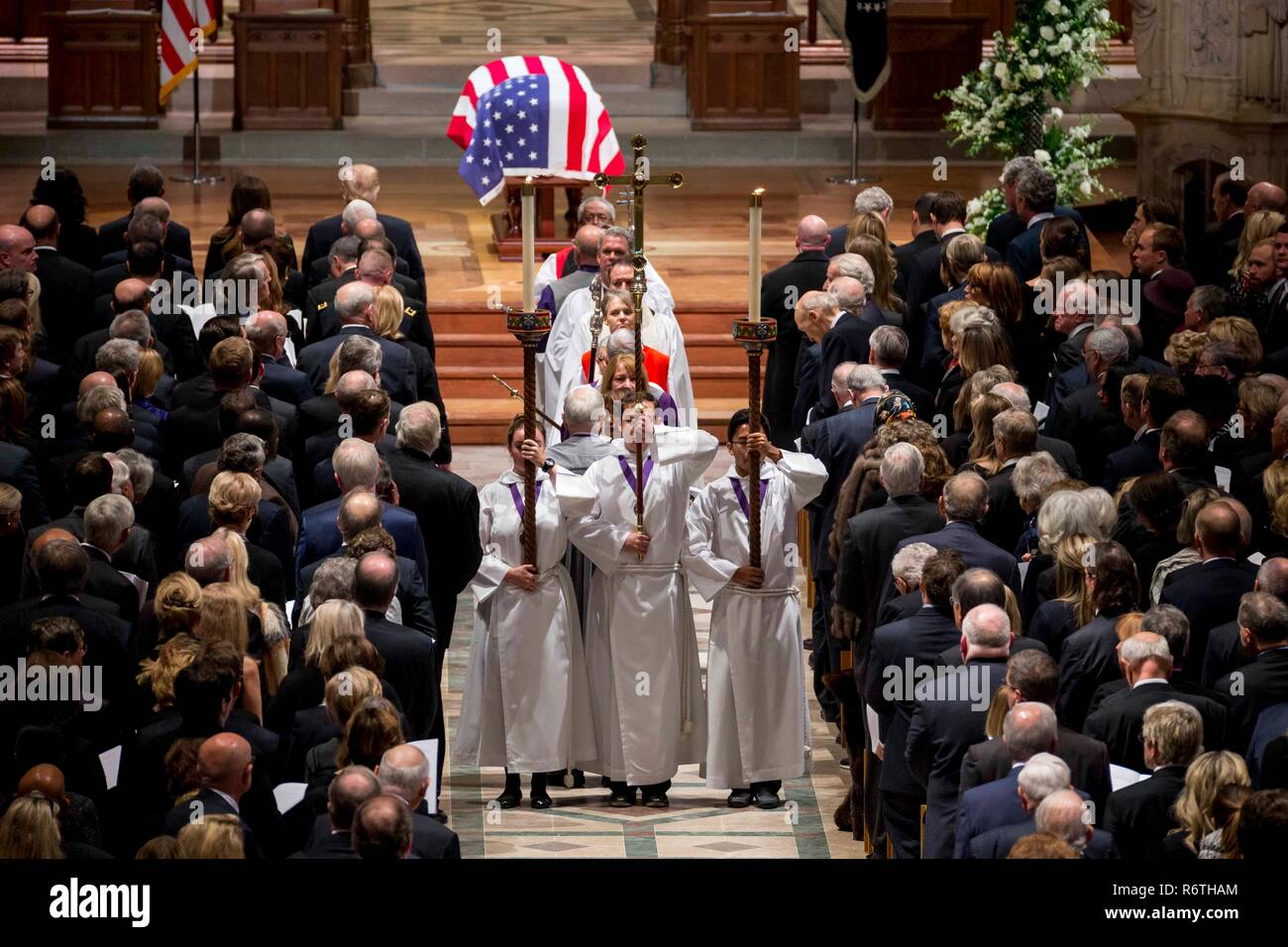Washington DC, USA. 5th December, 2018. Members of the Episcopal clergy ...