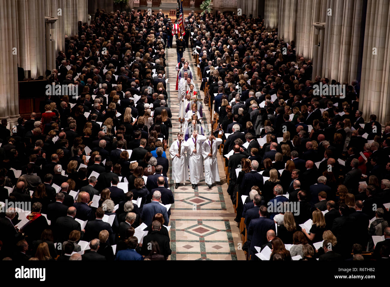 Washington DC, USA. 5th December, 2018. Members of the Episcopal clergy ...