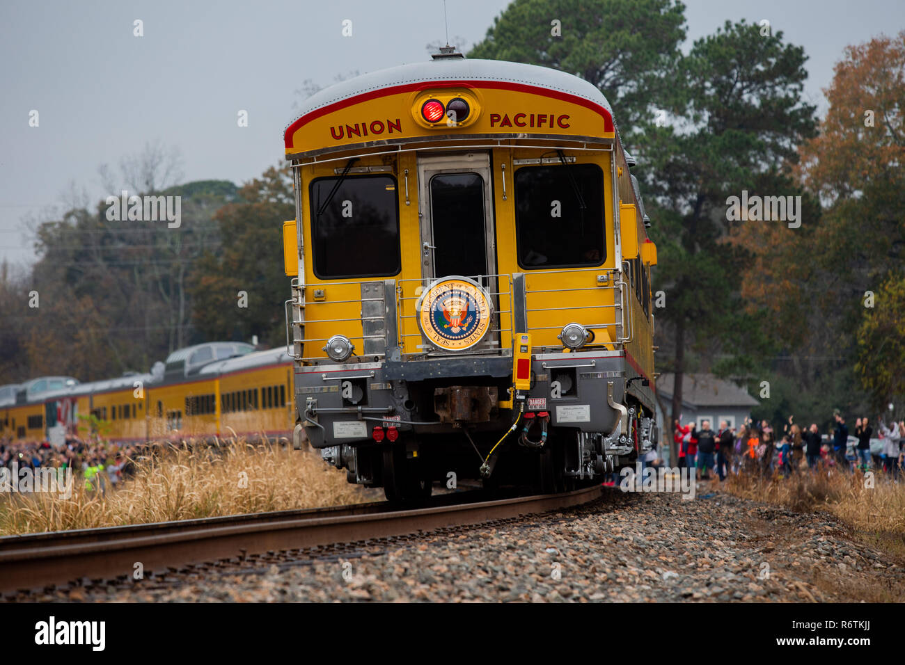Houston, Texas, USA. 6th Dec, 2018. Union Pacific train ''4141 ...