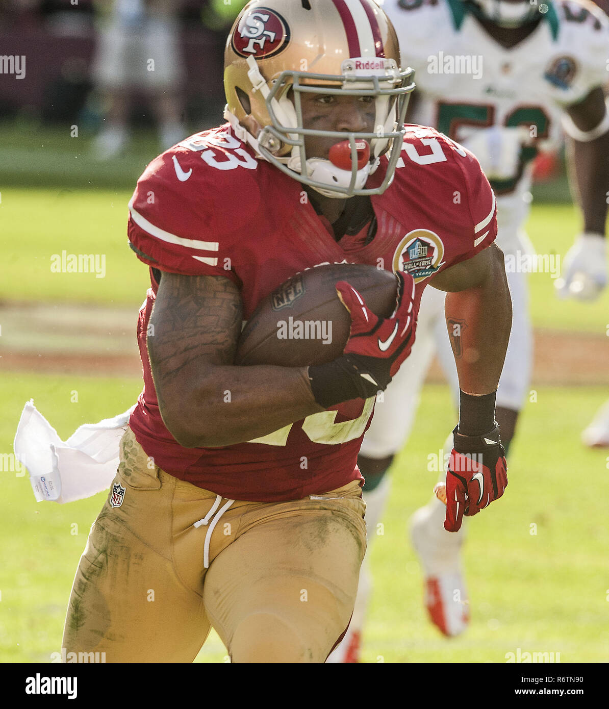 San Francisco, California, USA. 9th Dec, 2012. San Francisco 49ers running back LaMichael James ...