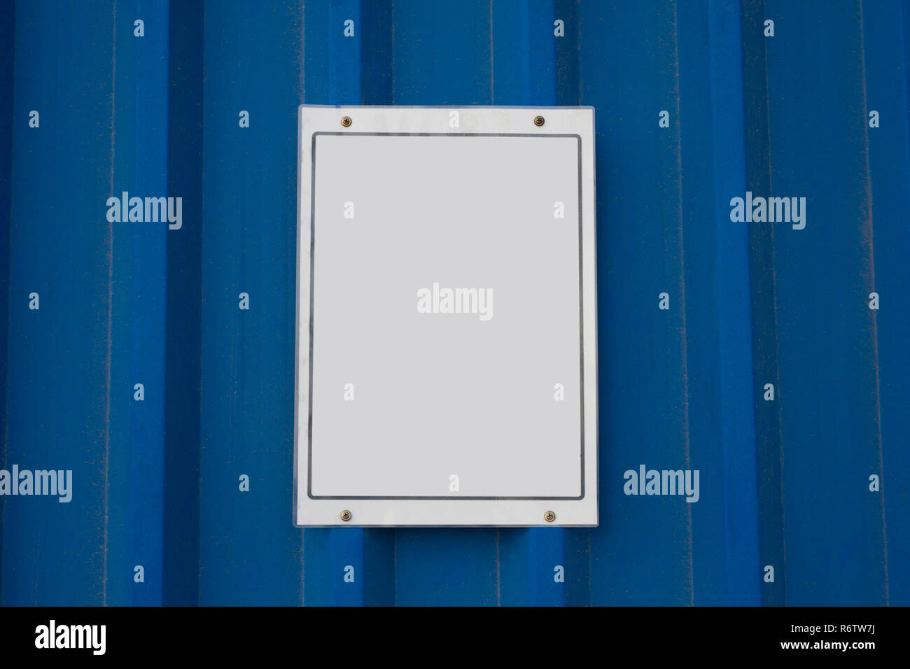 empty white sign on metal board for construction Stock Photo - Alamy