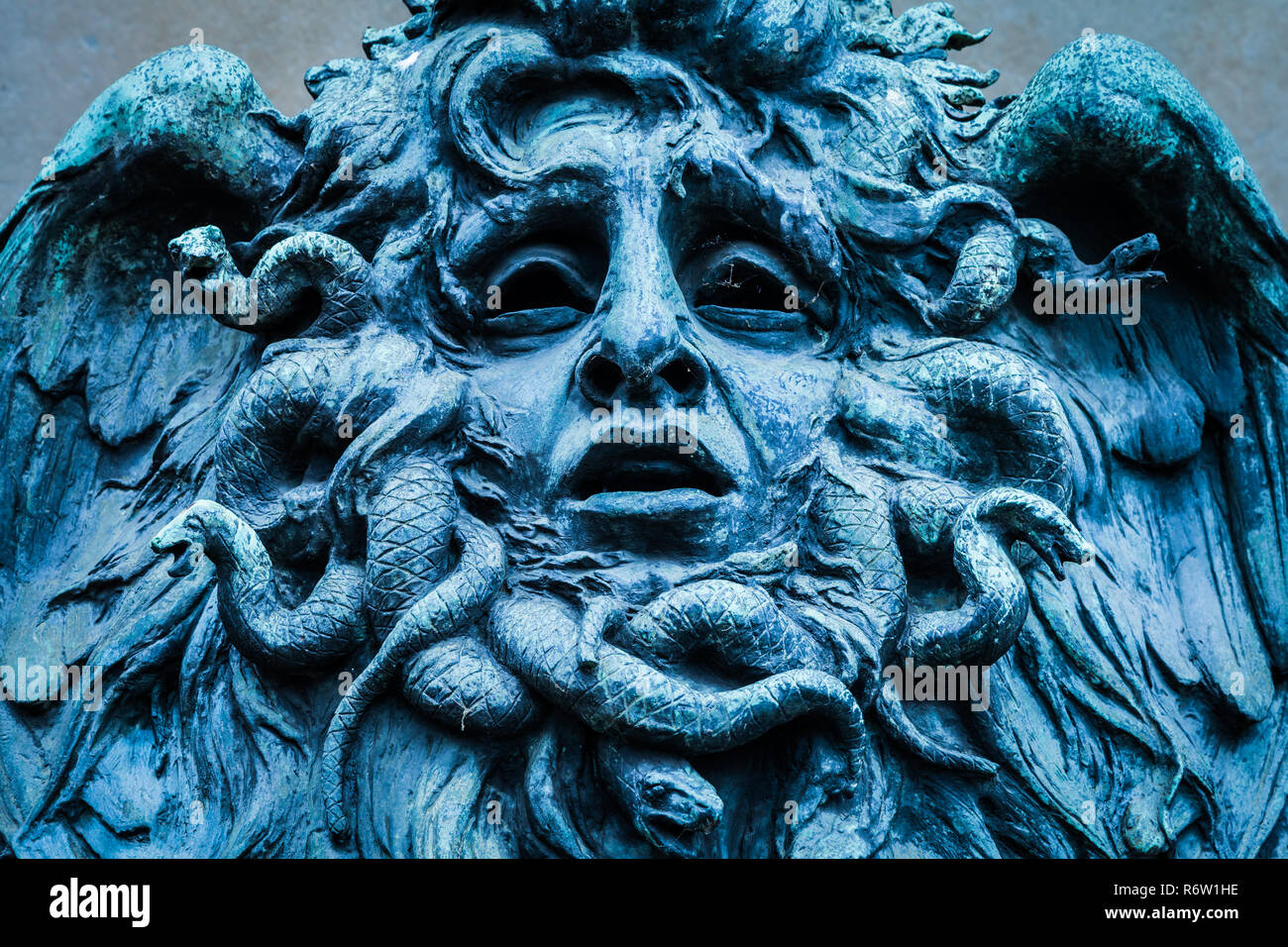 Medusa mask hi-res stock photography and images - Alamy