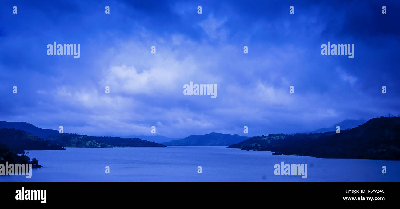 Blue Mountain Lake Stock Photo - Alamy