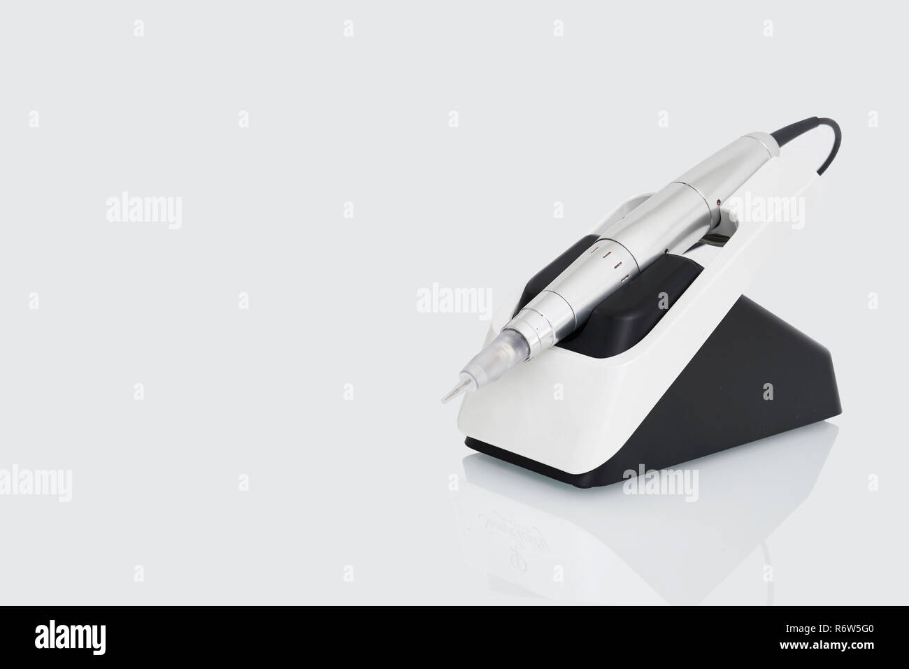 Microblading hi-res stock photography and images - Alamy