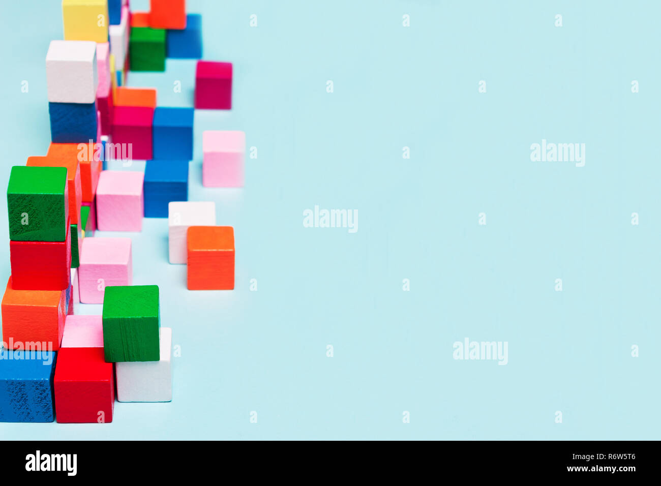 Minimal logic hi-res stock photography and images - Alamy