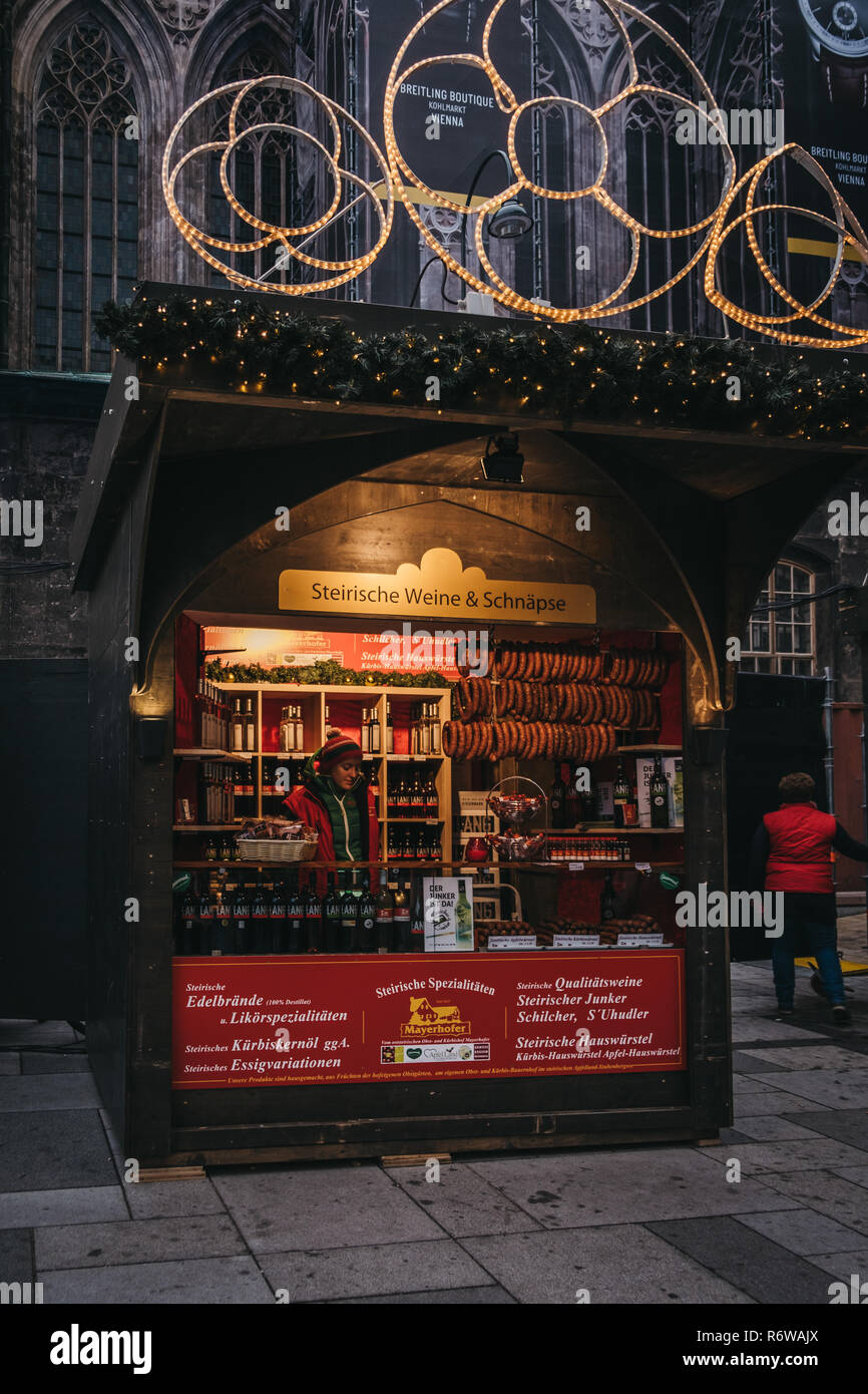 German christmas market vienna hi-res stock photography and images - Alamy