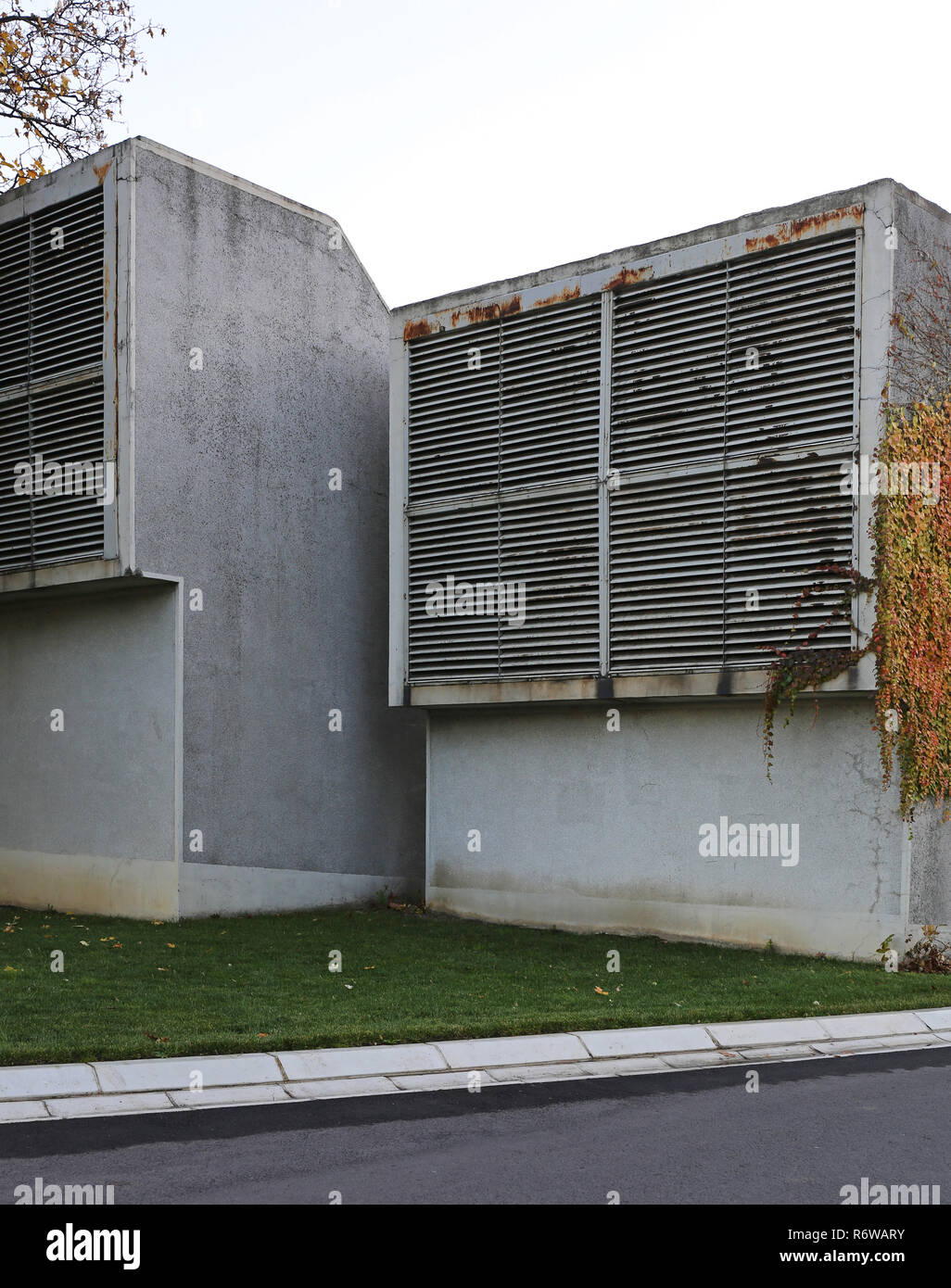 Exhaust tower hi-res stock photography and images - Alamy