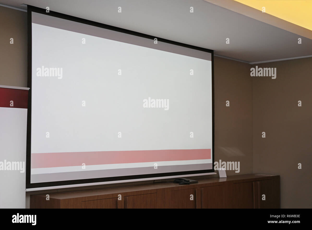 Projector Screen Dark High Resolution Stock Photography and Images - Alamy