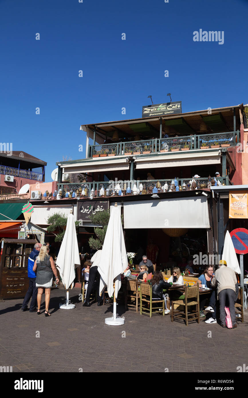 Zeitoun cafe hi-res stock photography and images - Alamy