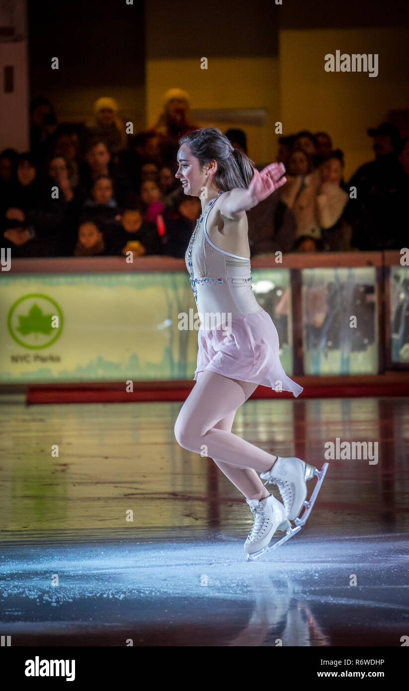 Professional female athlete hi-res stock photography and images - Alamy