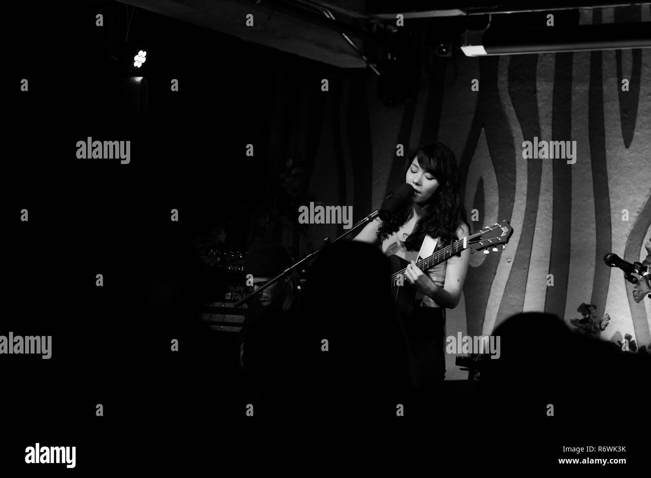 Sold out concerts Black and White Stock Photos & Images - Alamy