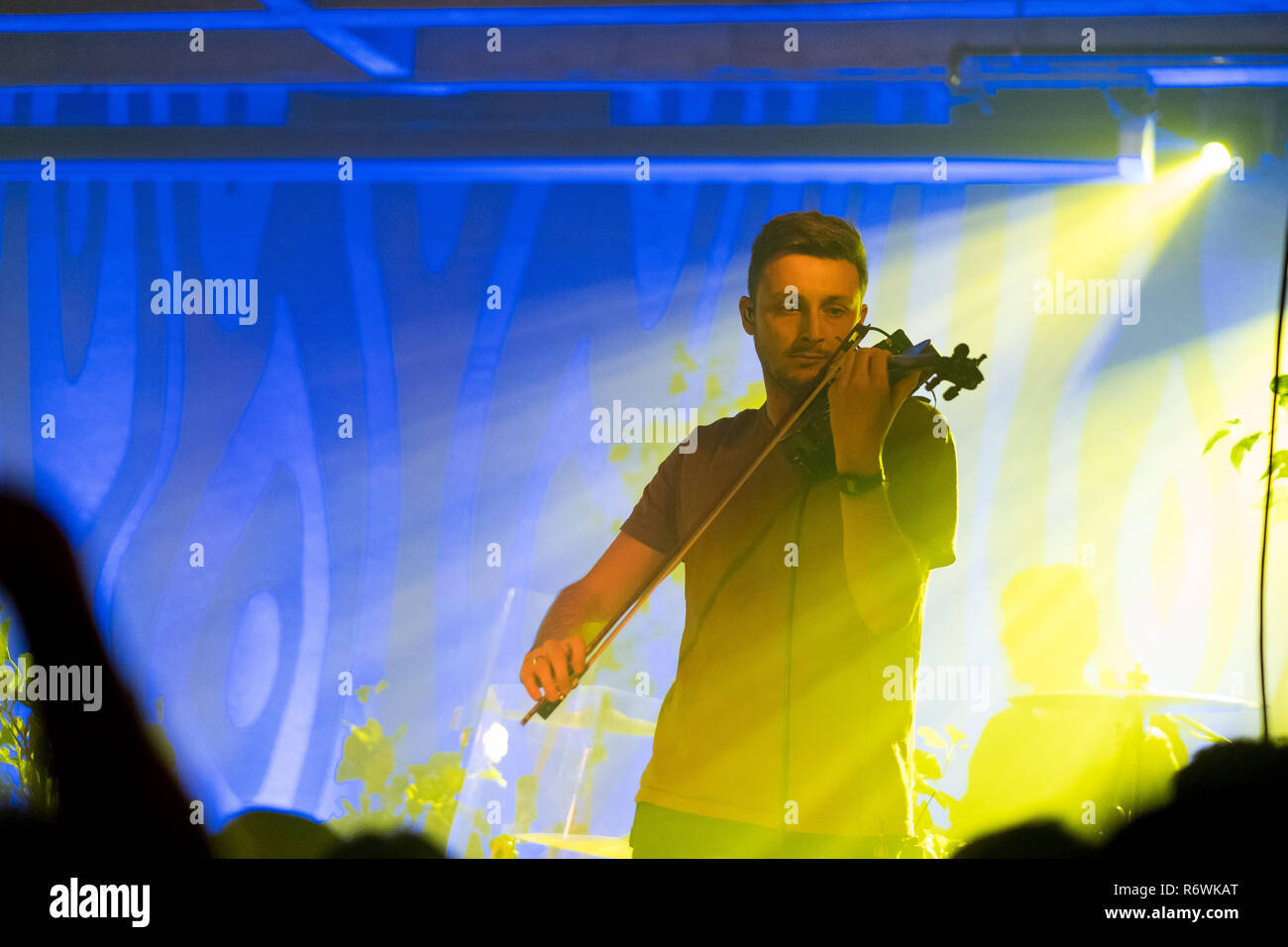 The indie folk band hi-res stock photography and images - Alamy