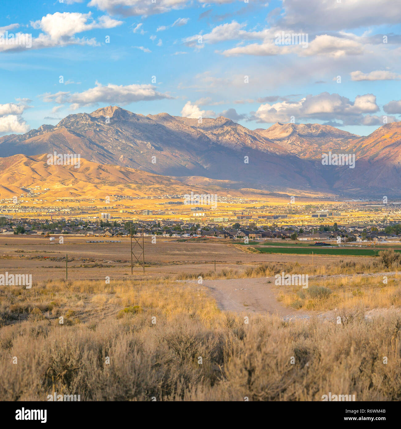 Trail overlooking Utah Valley mountain and sky Stock Photo - Alamy