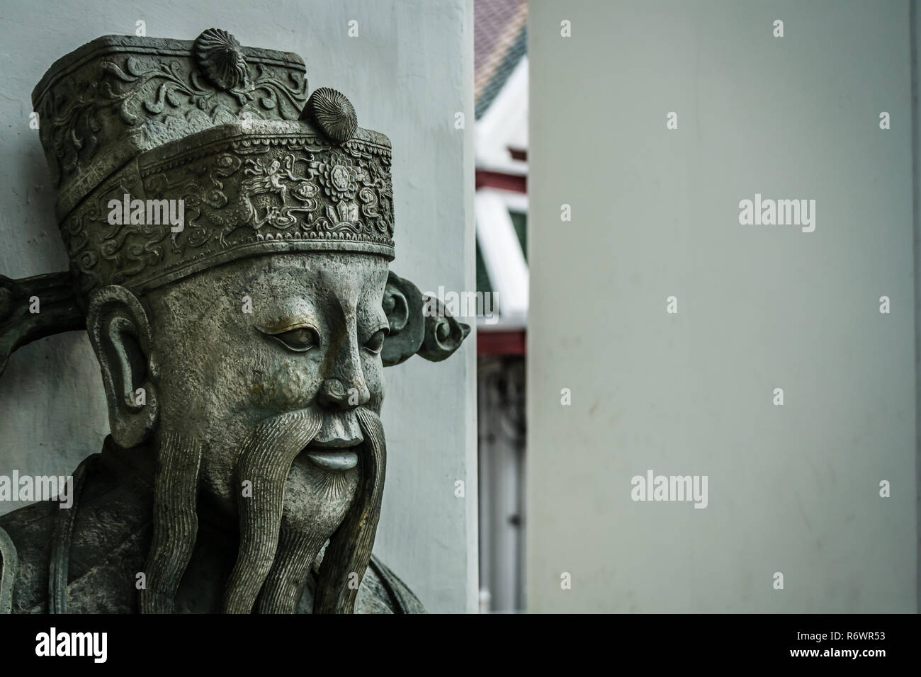 Bangkok thailand statue buddhism monk hi-res stock photography and ...