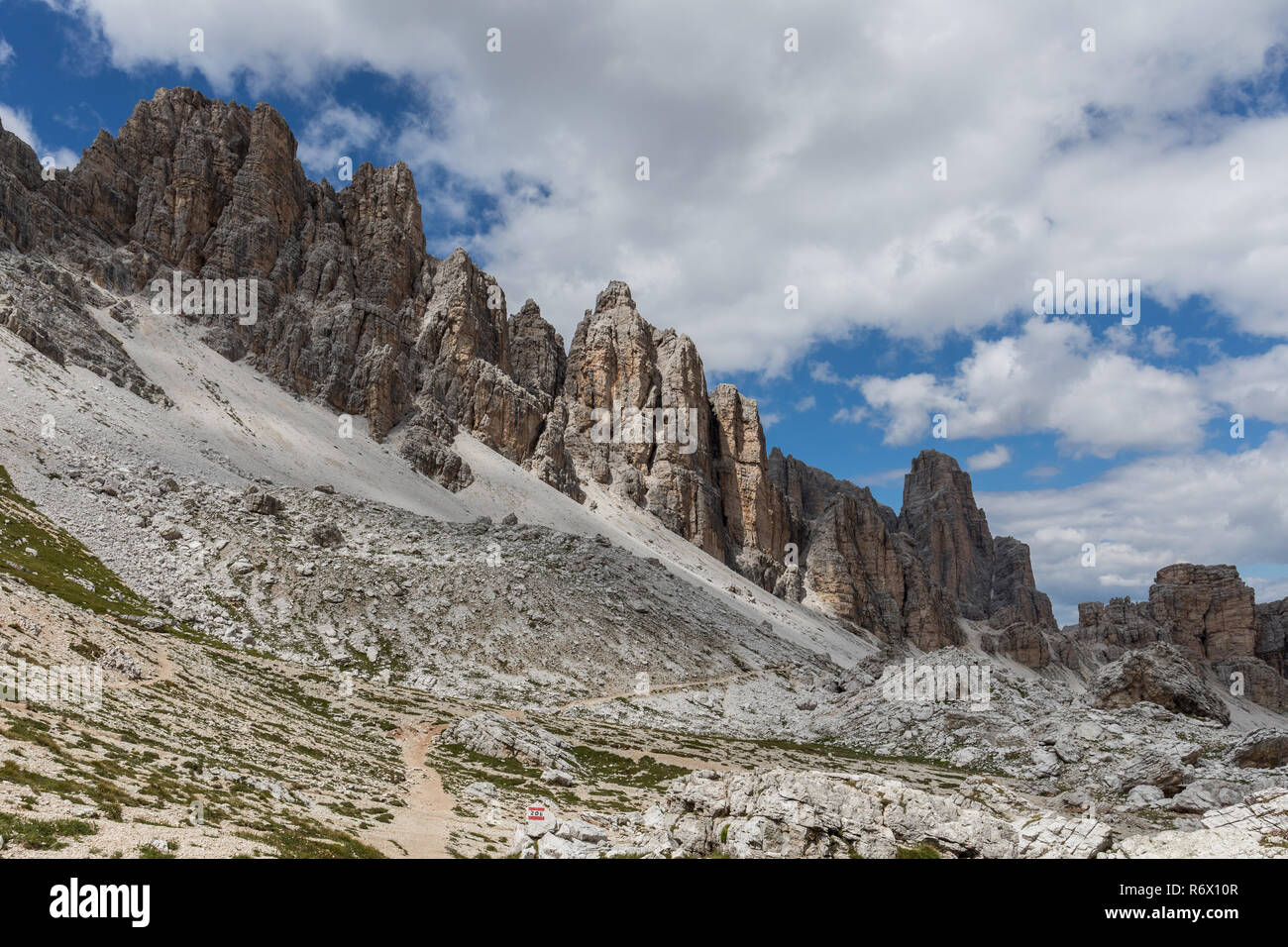 Forcella Travenanzes, Dolomites, Italy Stock Photo - Alamy