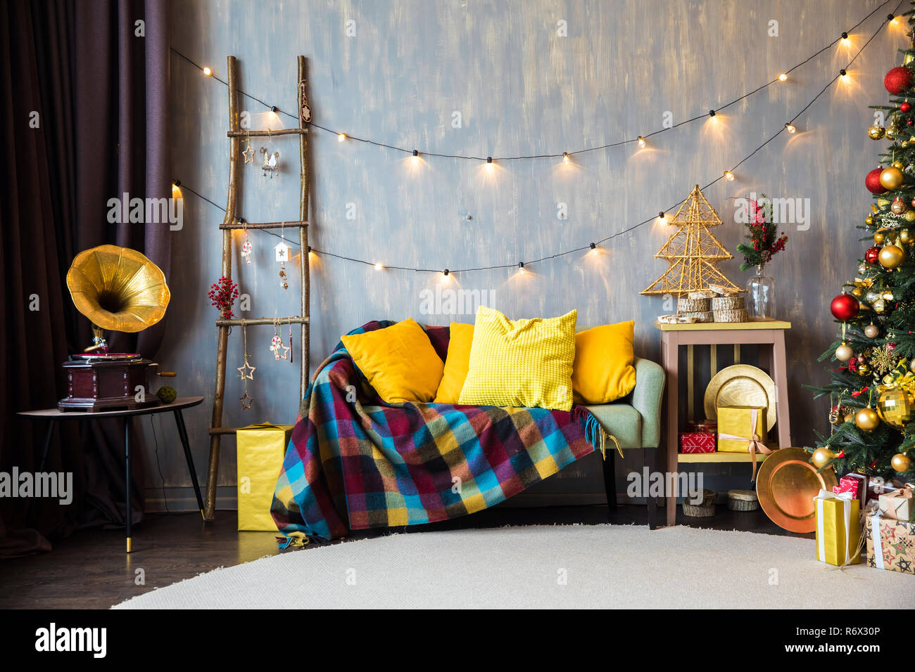 Funny interior hi-res stock photography and images - Alamy