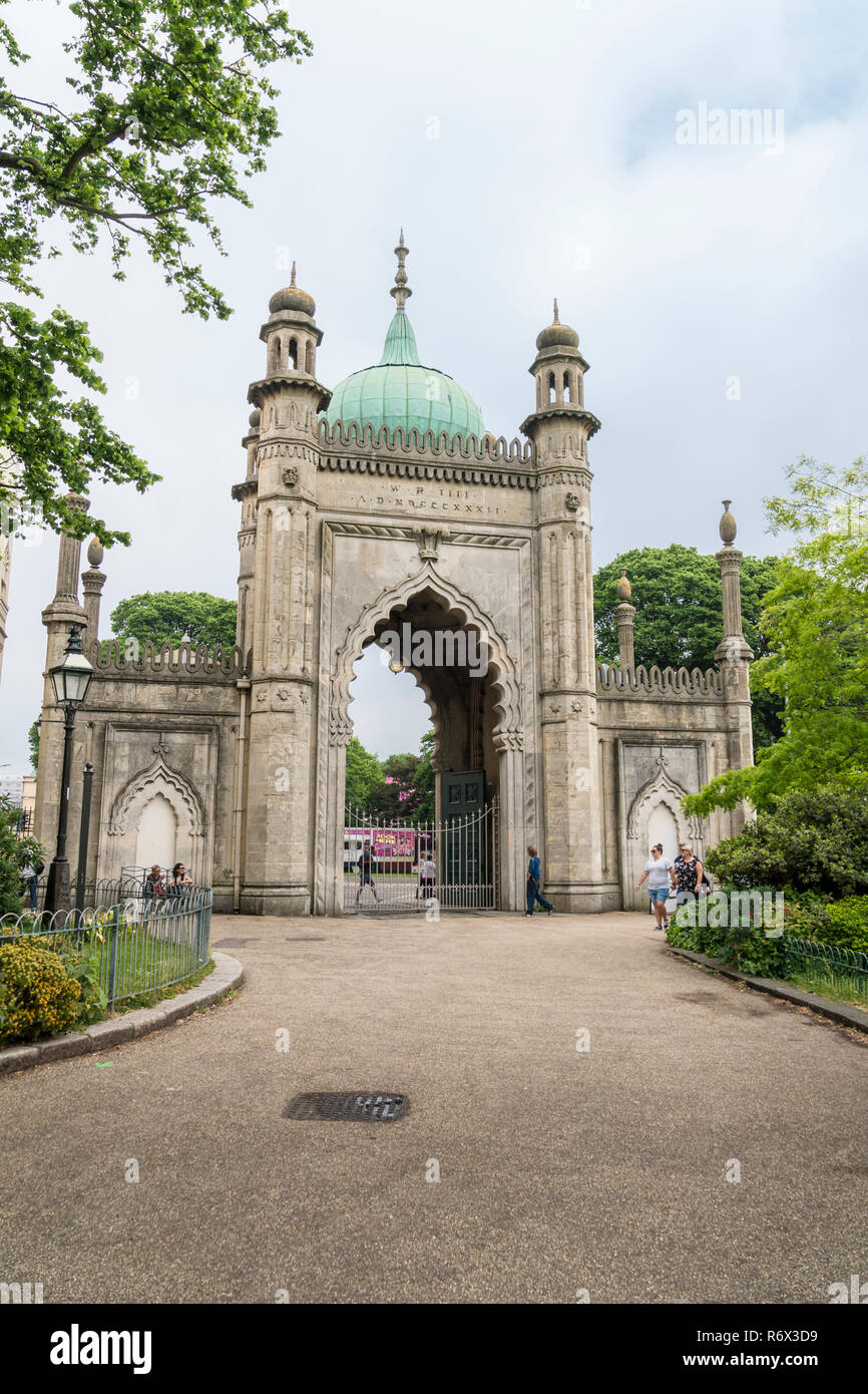 Royal pavilion brighton gate hi-res stock photography and images - Alamy