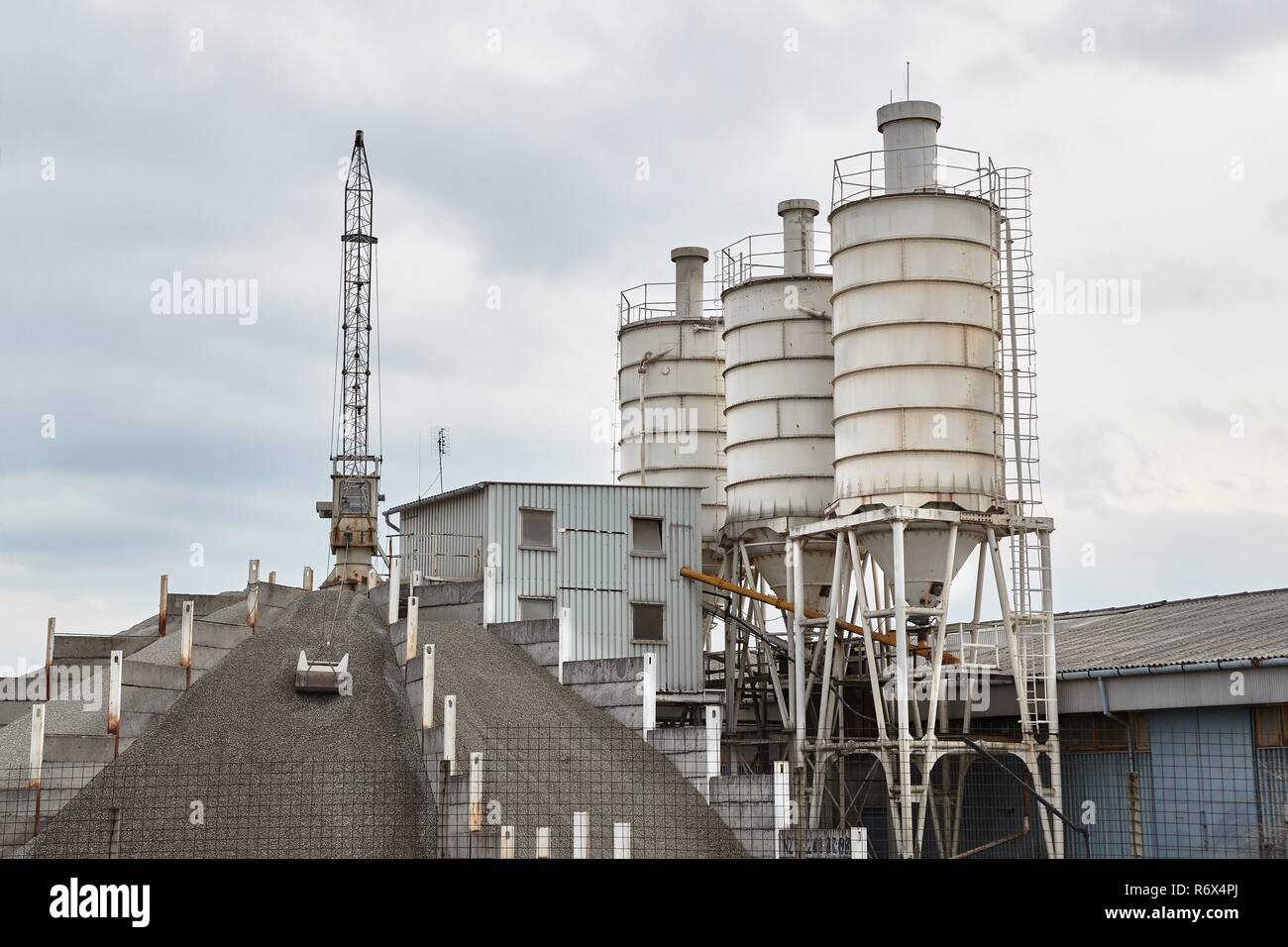 Industrial silo structures Stock Photo - Alamy