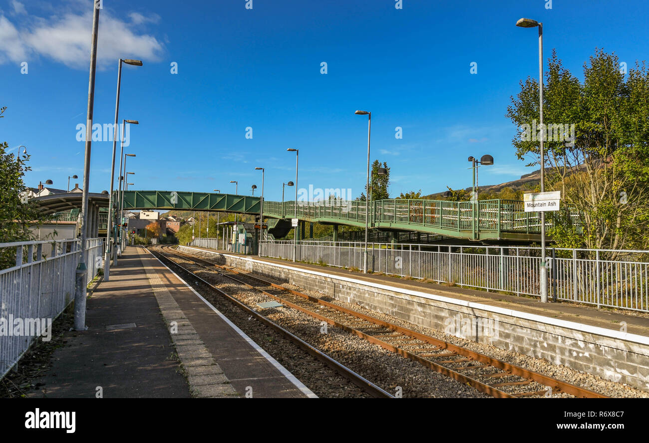 Ash bridge hi-res stock photography and images - Alamy