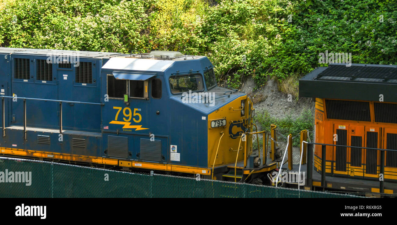 Heavy freight locomotive hi-res stock photography and images - Alamy