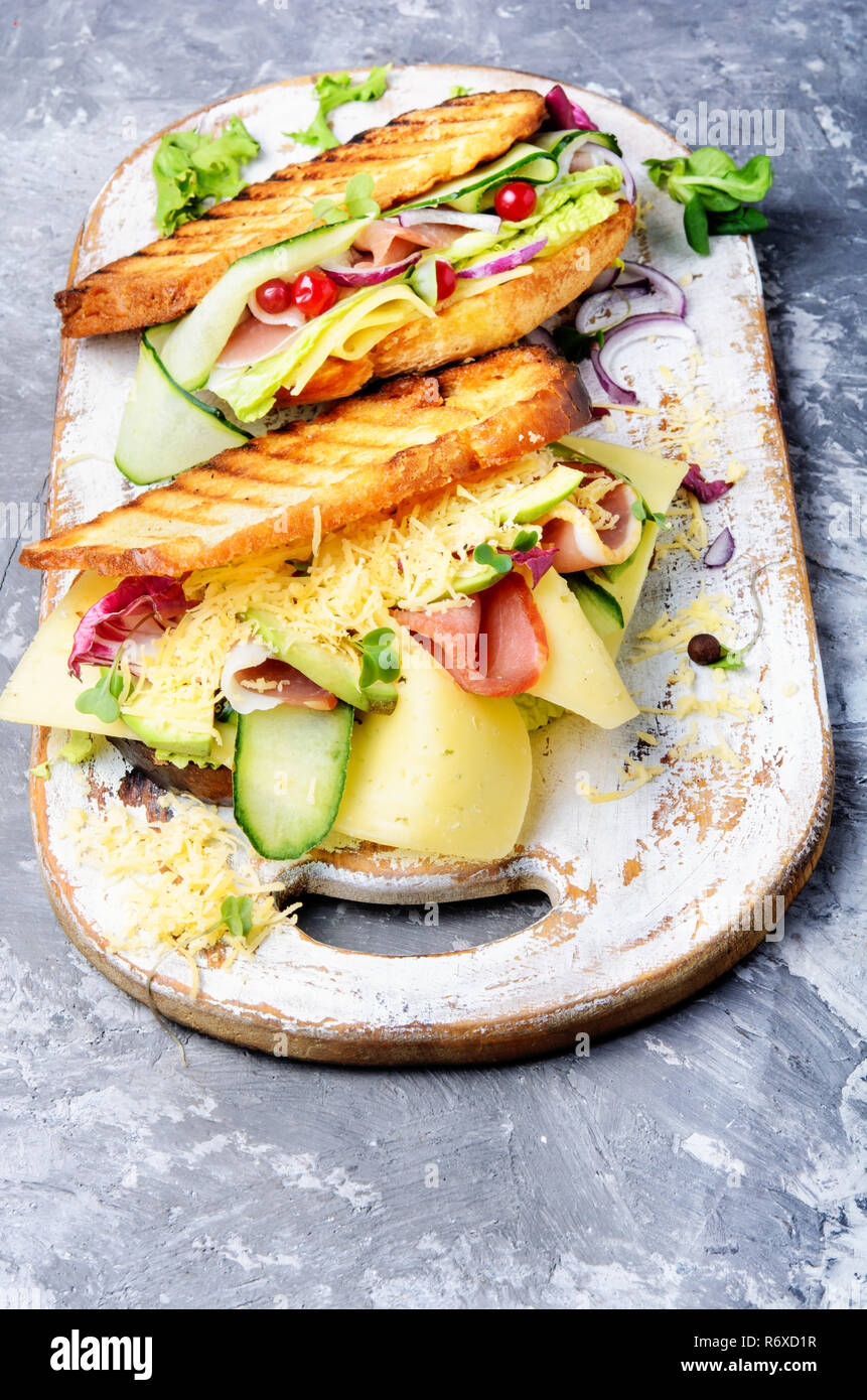 Ham and salad bap hi-res stock photography and images - Alamy